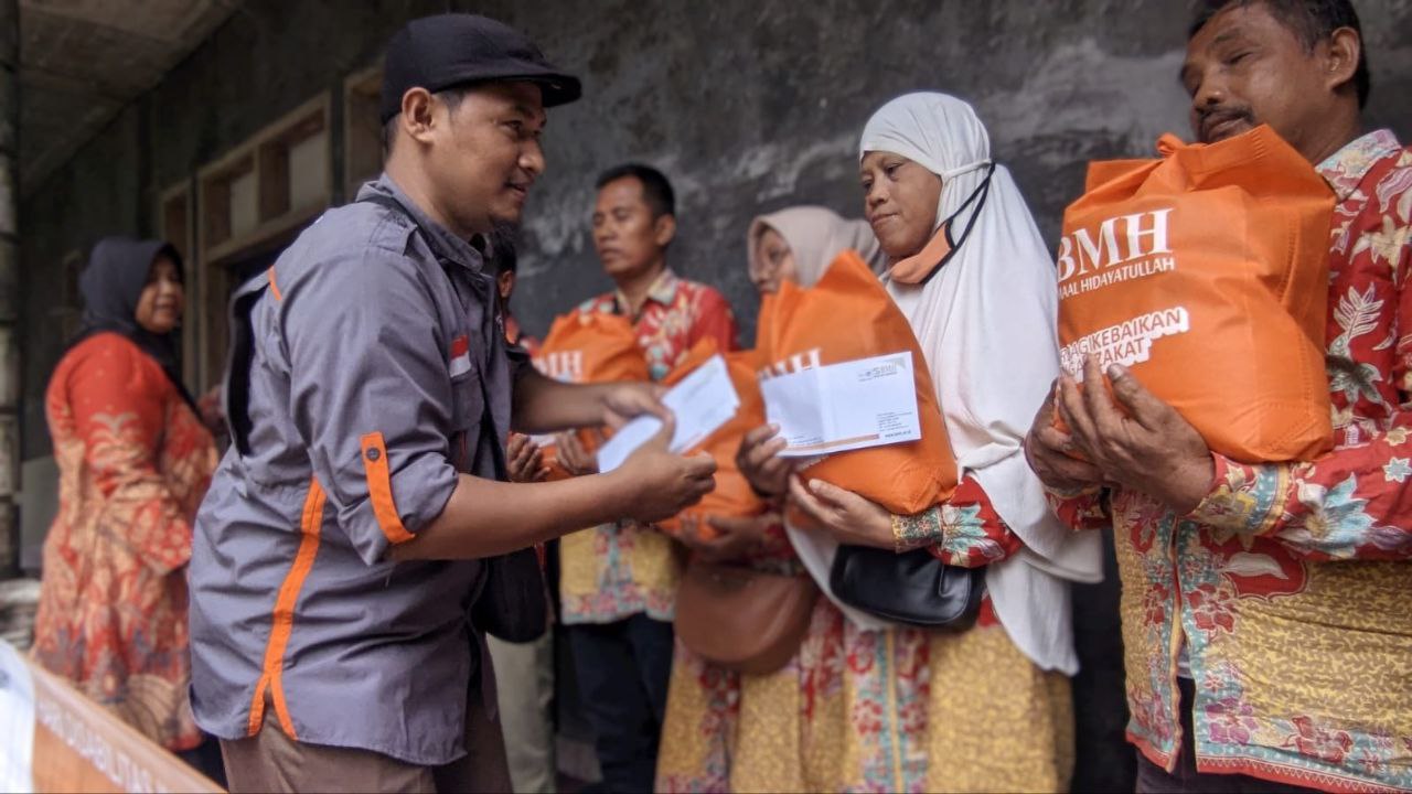 BMH Berbagi Kebaikan di Hari Disabilitas Internasional - BMH