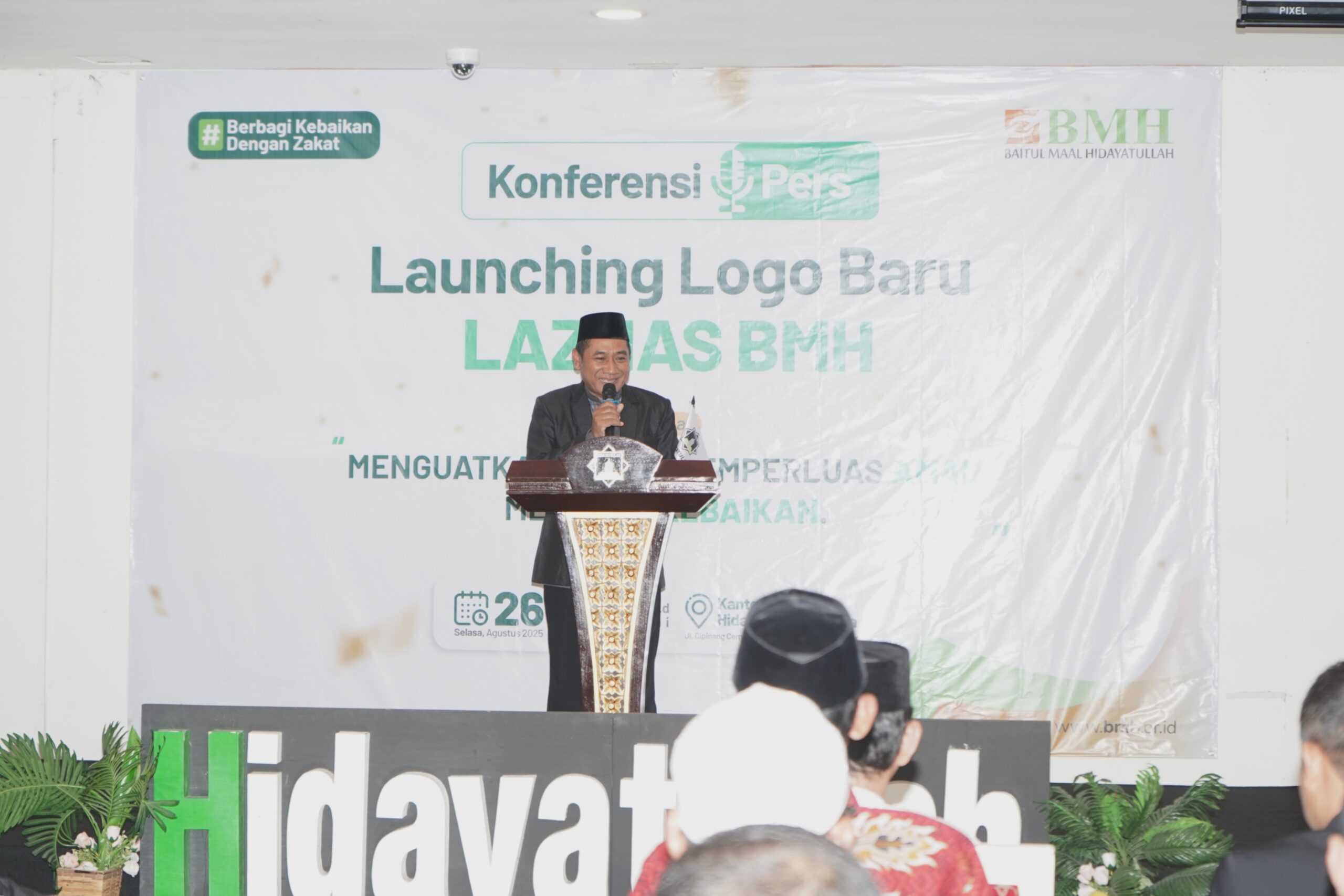 Laznas BMH Luncurkan Logo Baru, Simbol Jembatan Kebaikan untuk Umat - BMH