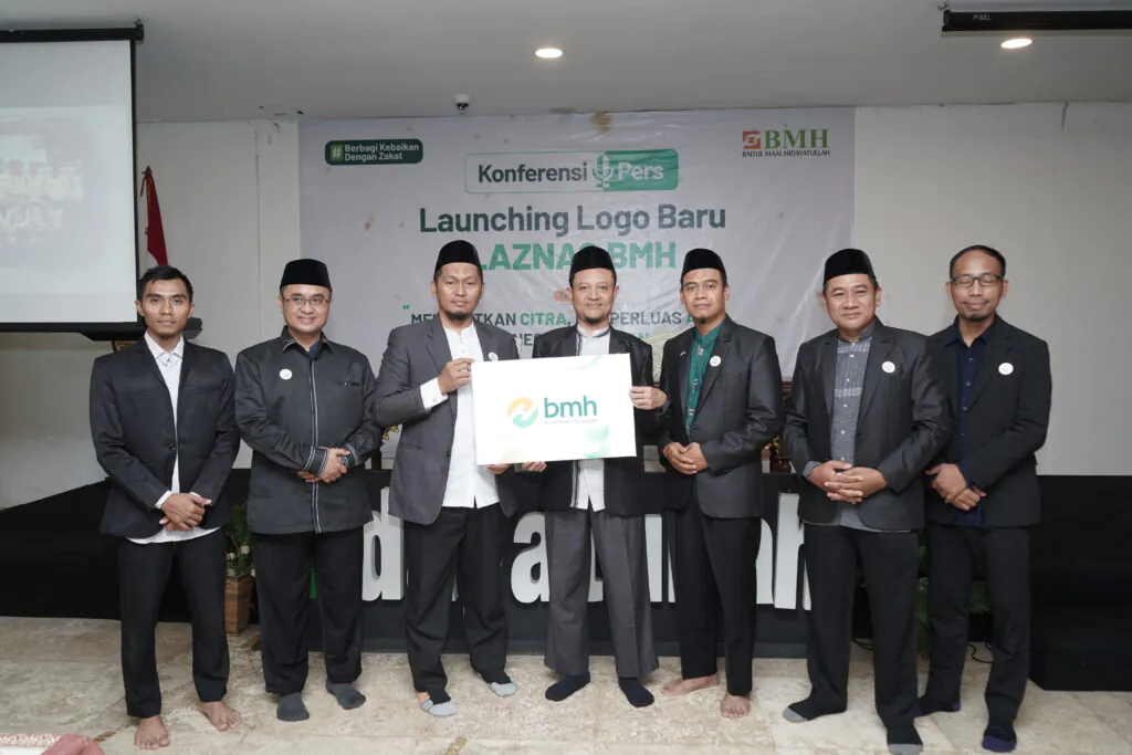 Laznas BMH Luncurkan Logo Baru, Simbol Jembatan Kebaikan untuk Umat - BMH